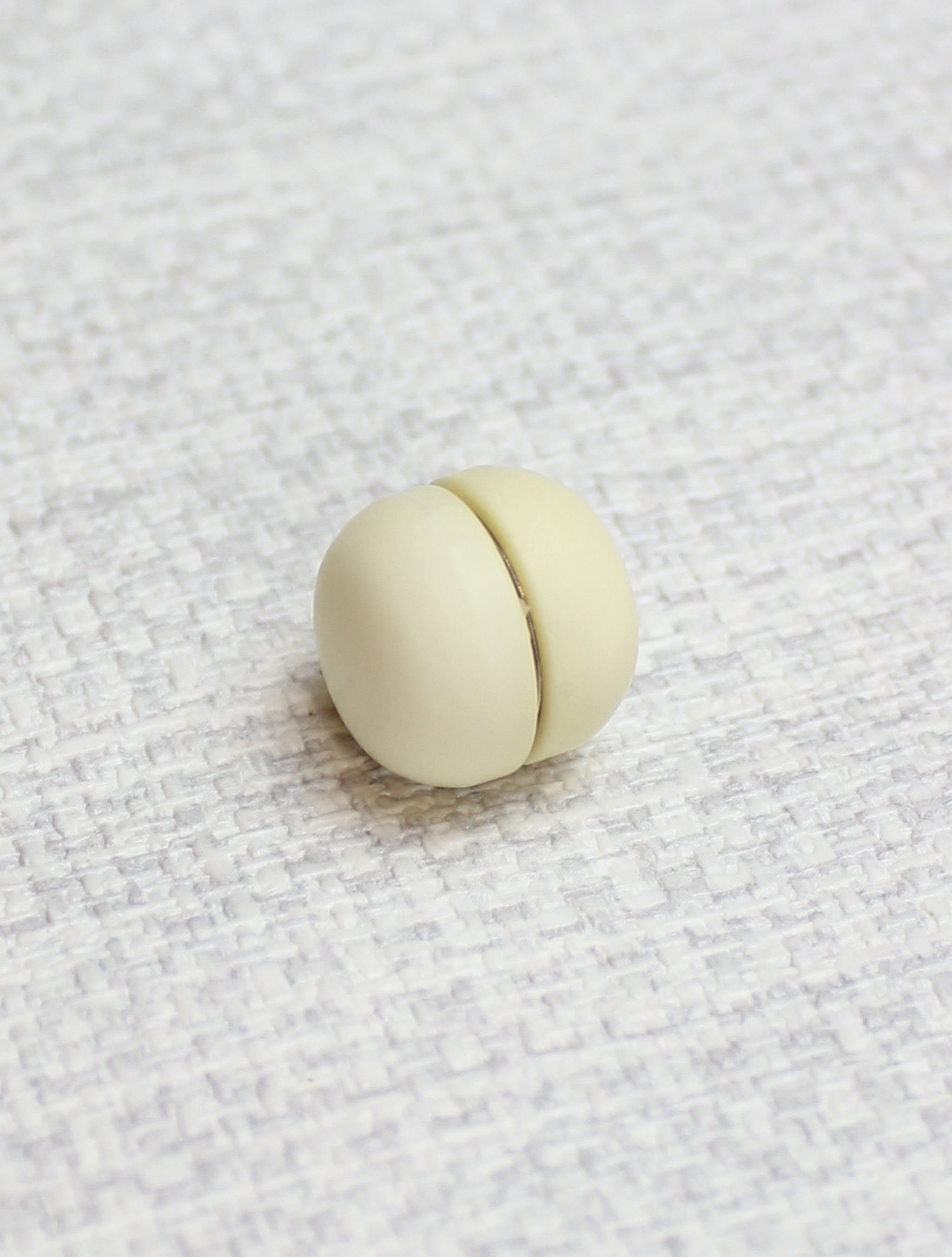 Smooth Cream Magnetic Pin – Tasneem Hijab House